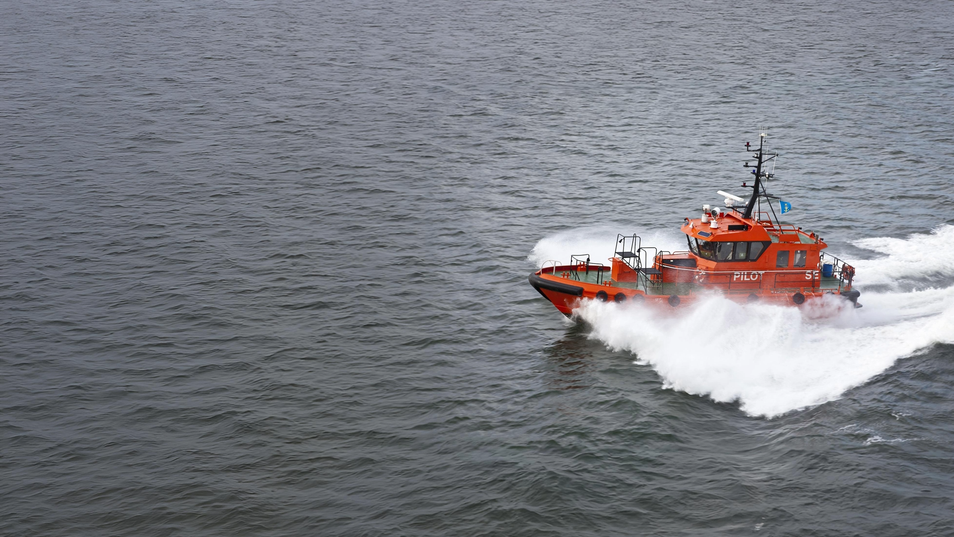 Mounted communication systems for patrol boats | INVISIO