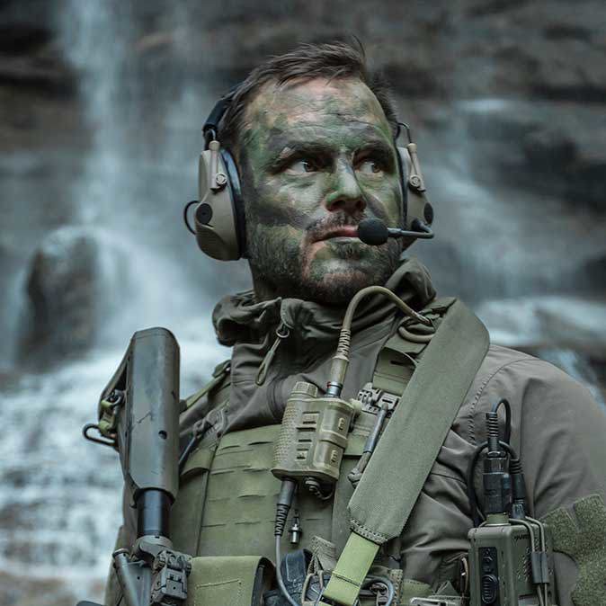 Push-to-Talk (PTT) V-Series Gen II for professionals | INVISIO